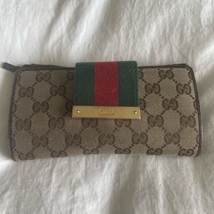 Gucci | Bags | Gucci Long Wallet With Snap Closure Lays Flat | Poshmark